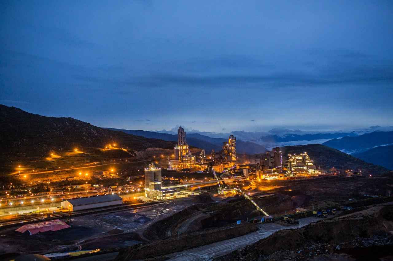 Calidad en el Cemento y el Concreto - Productos y Sistemas